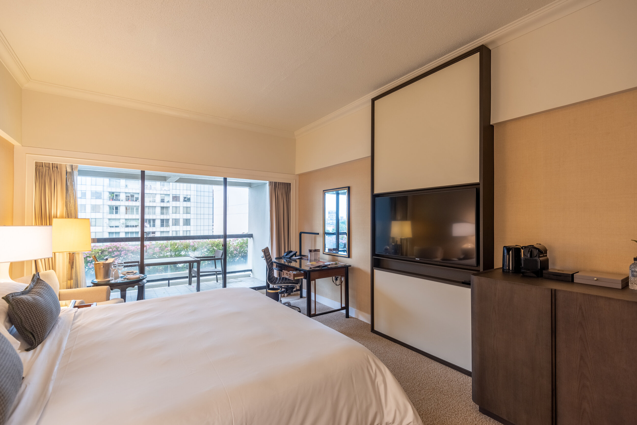 China Regent IHG High-end Hotel Rooms & Suites Furniture Unique Style ...